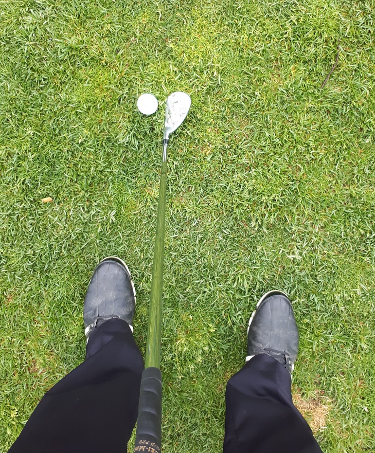 Visual Cues to Better Chipping | The Grateful Golfer